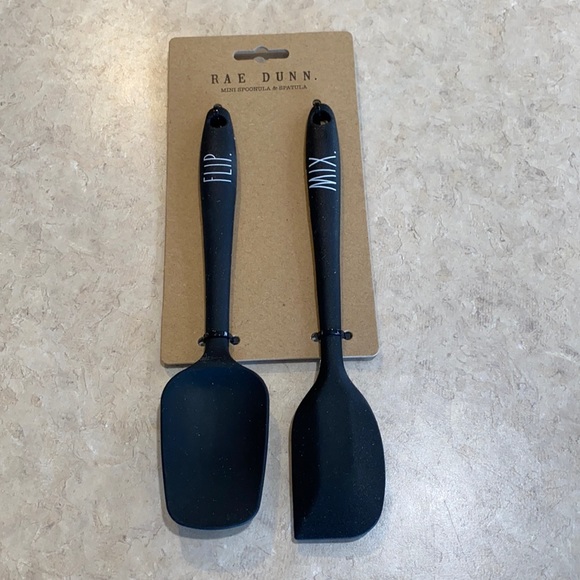 Rae Dunn | Kitchen | Nwt Rae Dunn Flip Mix Mini Rubber Spatula Set ...